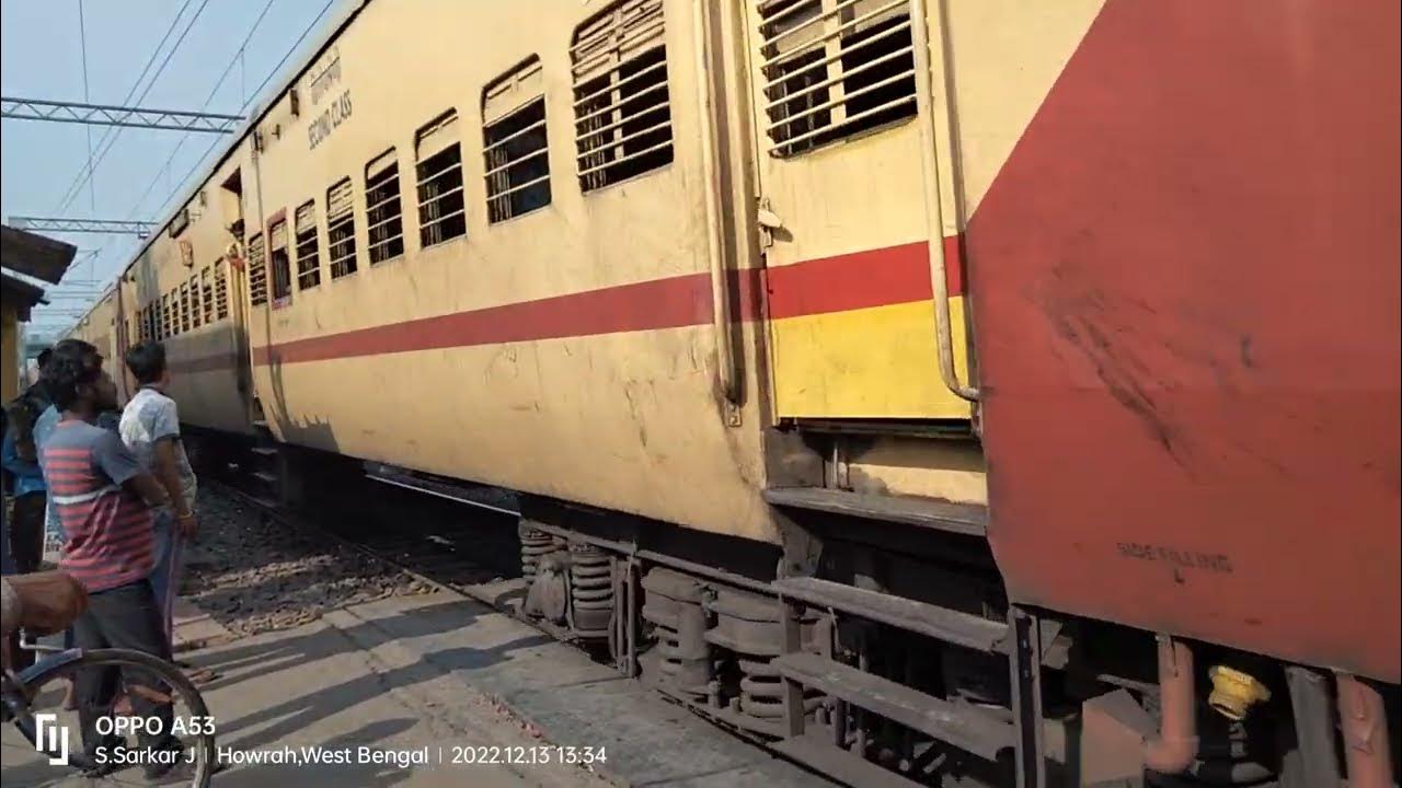 The train arrives at Shalimar railway station (Howrah) after a long journey. - YouTube