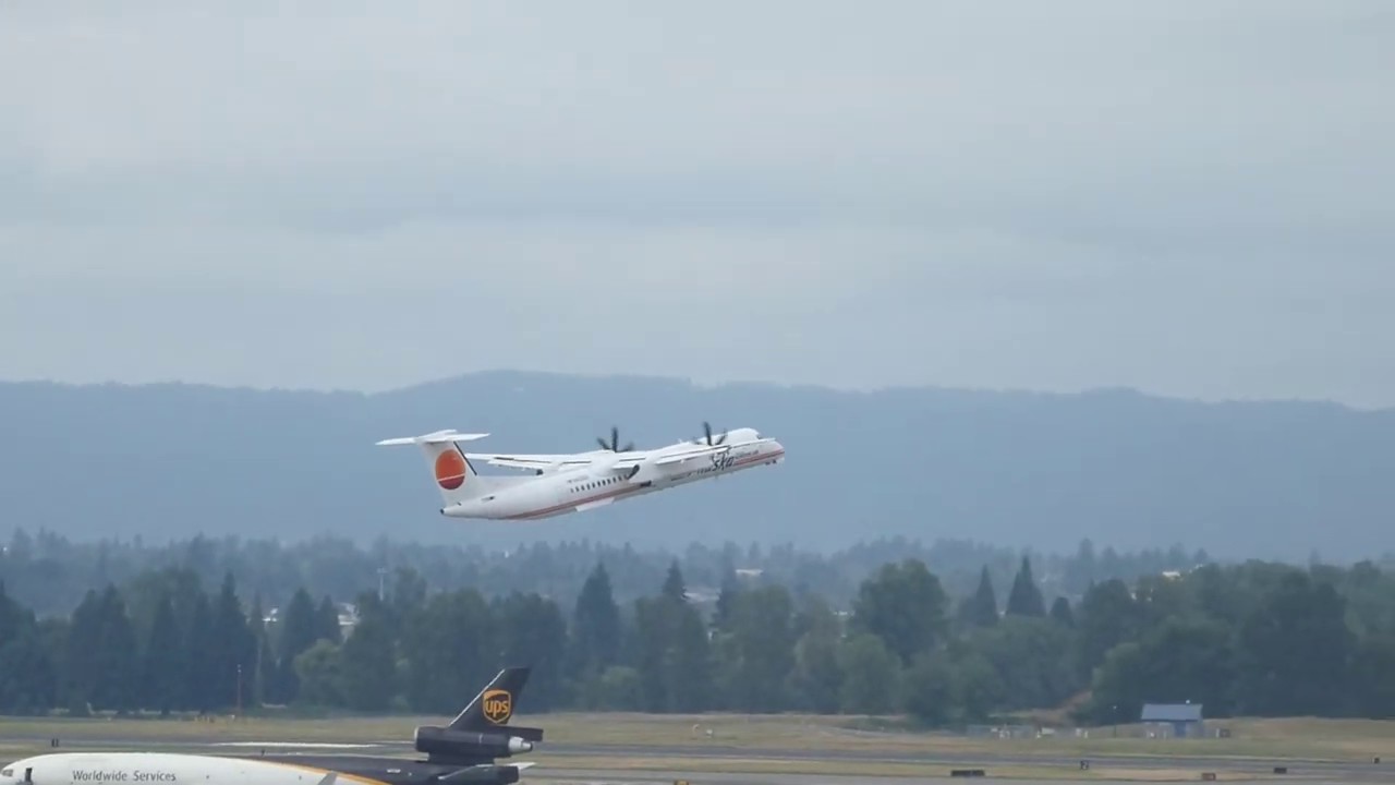 Alaska Airlines (Horizon) De Havilland Canada Dash 8 Q400 [N421QX ...