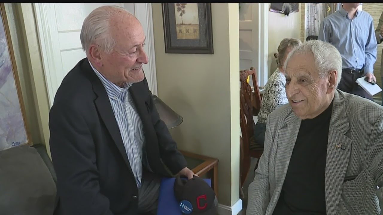 Community pays respects at Harry Meshel’s calling hours - YouTube