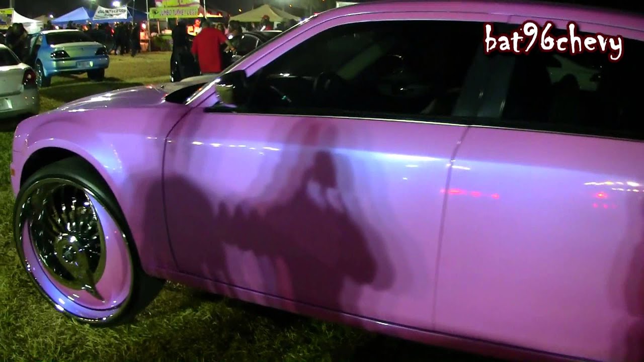 OUTRAGEOUS Pink Chrysler 300C on 30" DUB Azzmacka Skirt Floaters ...