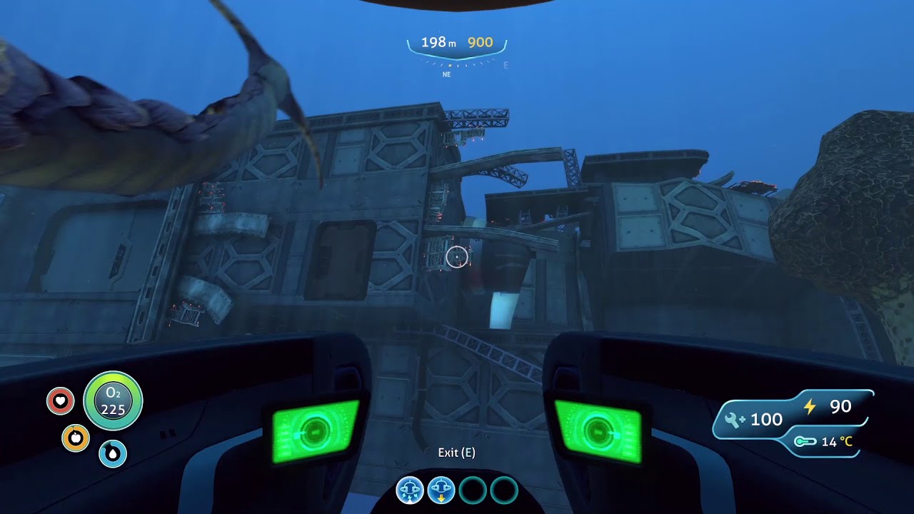Subnautica Pt. 18 - The Floating Island Wreck - YouTube