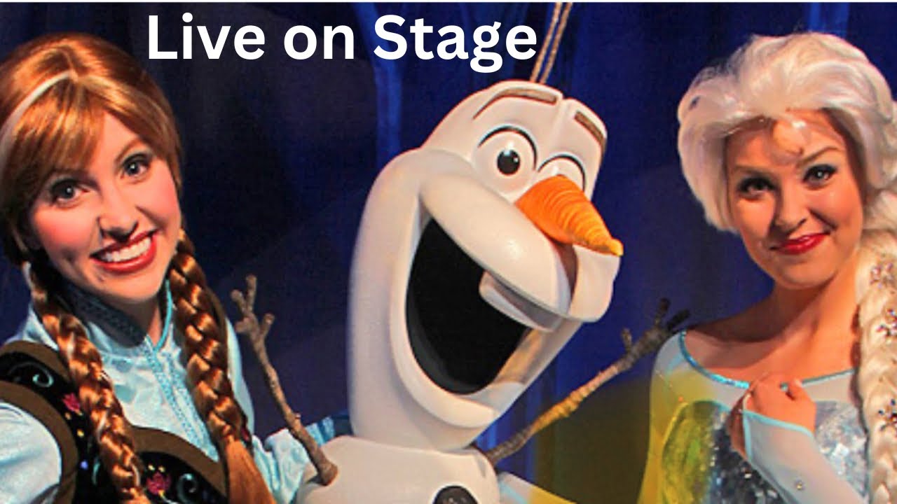 Frozen Elsa and Anna Live on Stage Show in Hollywood Disney World ...