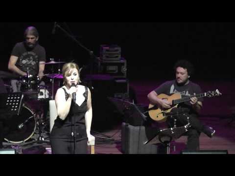 Zuhal OLCAY - Güller ve Dudaklar