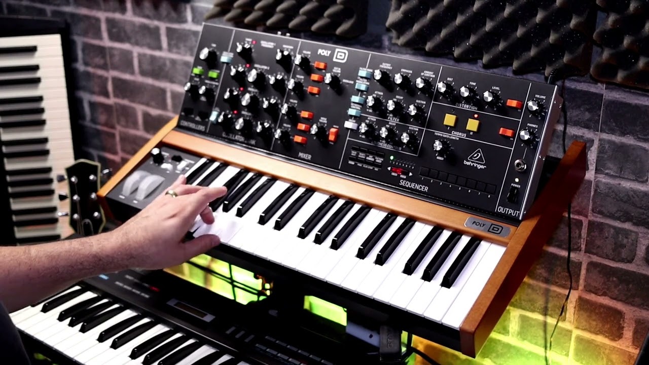 BEHRINGER POLY D - Creating Sound - YouTube