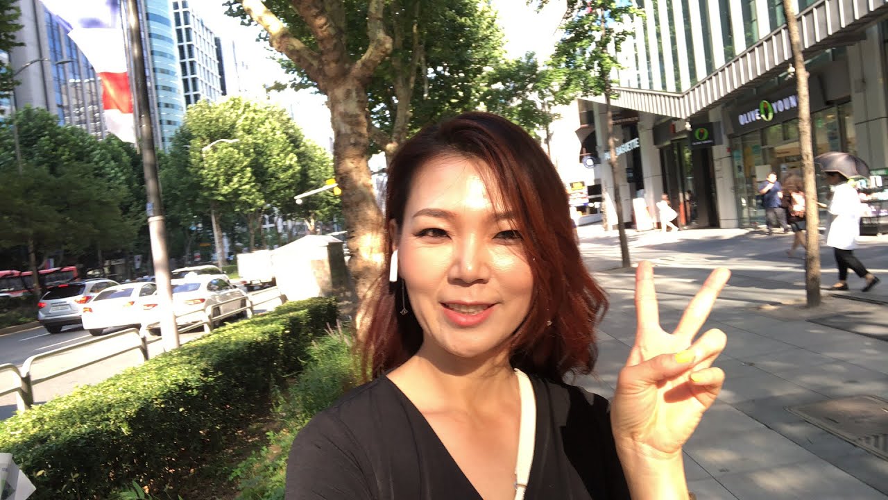 Update with Aimee 한국에서 업데이트! - YouTube
