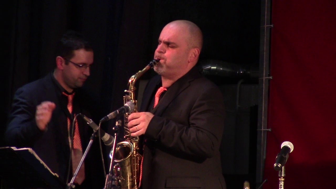 BRIVIDO BLU - MARCO TAGLIAVINI - YouTube