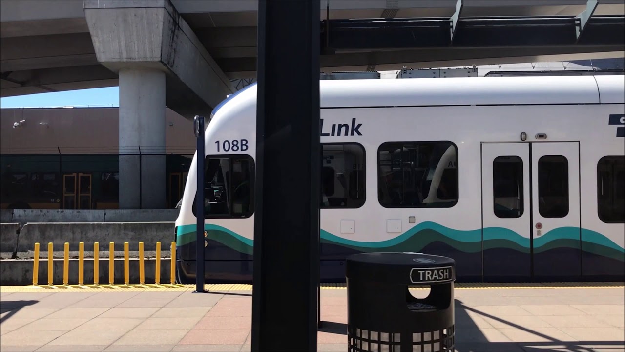 【Link light rail】SeaTac/Airport駅 → Westlake駅 車窓 - YouTube