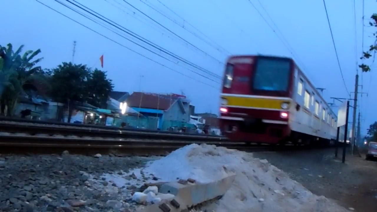 KRL Commuter Line Blue Line - YouTube