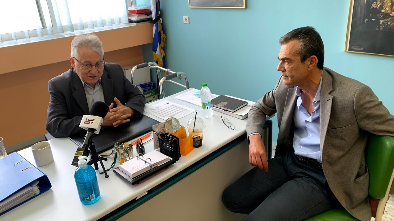 Επίσκεψη του Δημάρχου Θηβαίων στο 6ο Δημοτικό Σχολείο Θήβας - YouTube
