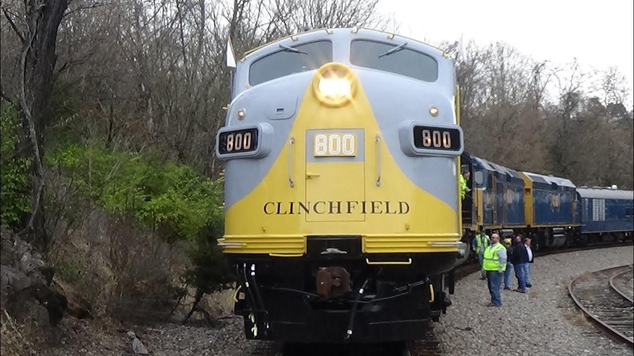 Chasing Clinchfield F3 #800 on the 2017 CSX Santa Train! - YouTube