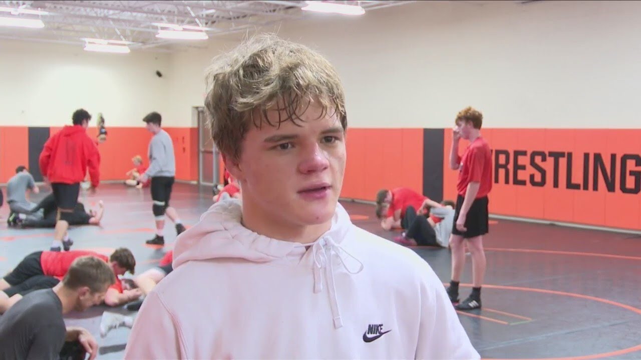Washington wrestling starts title defense, remember front row seat they ...