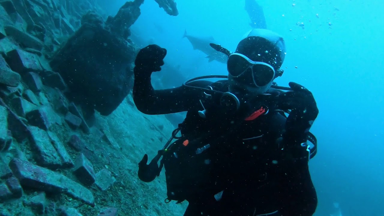December Diving in Destin - YouTube