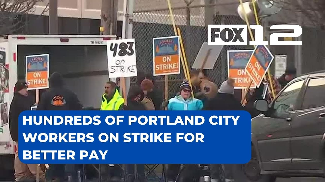 Hundreds of Portland city workers on strike for better pay - YouTube