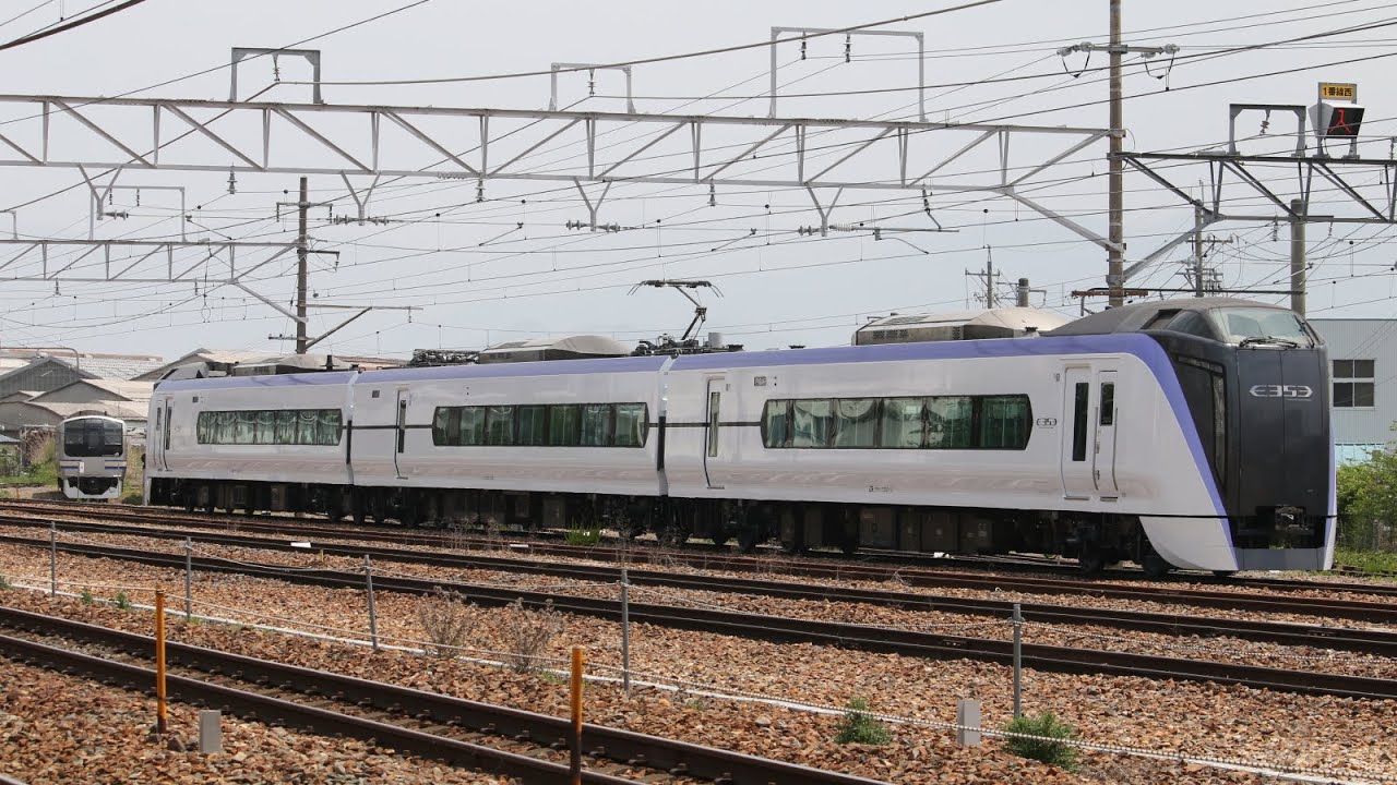 E353系モトS210編成構内試運転 長野総合車両センター - YouTube