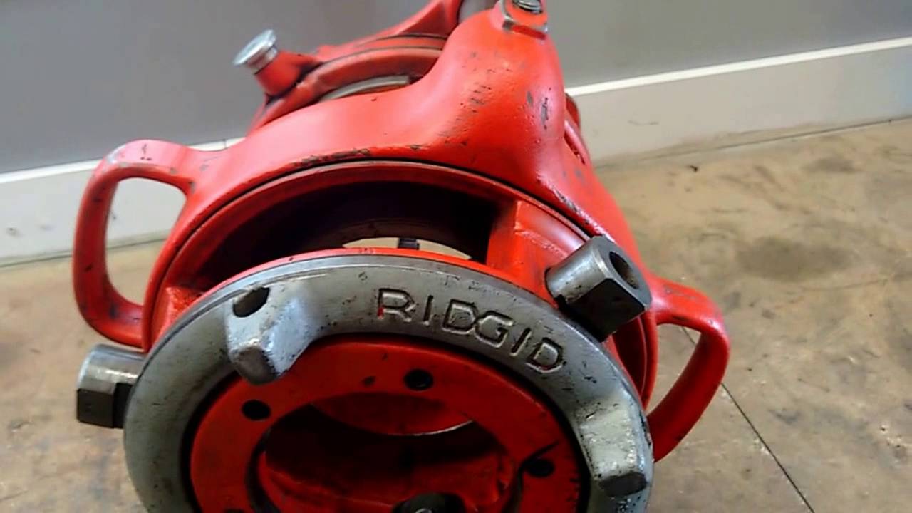 Ridgid 141 Receding Geared Threader R122 - YouTube