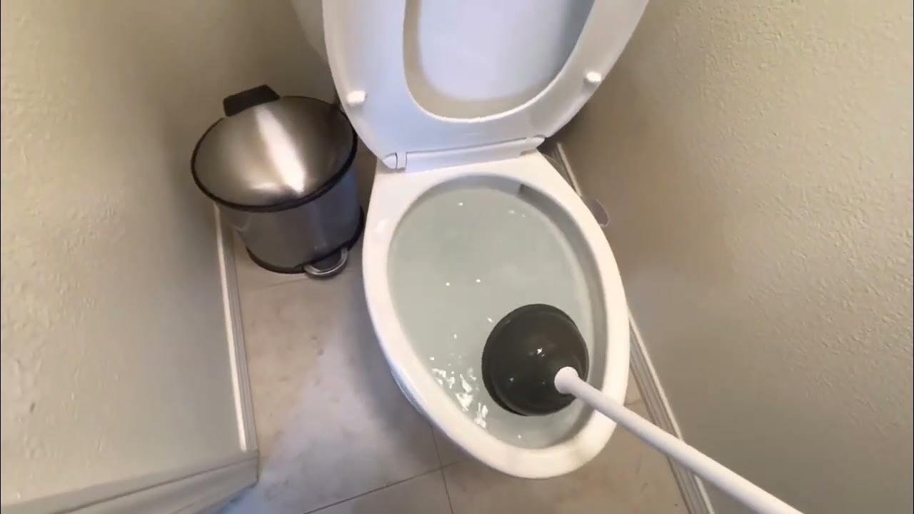 HOW TO UNCLOG A TOILET, PLUNGER NOT WORKING! - YouTube