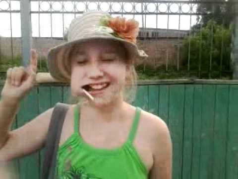 как правильно сосать чупа-чупс - YouTube