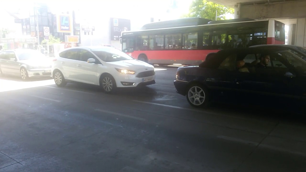 Autobus Linie 27A Rennbahnweg in Wien(1) - YouTube