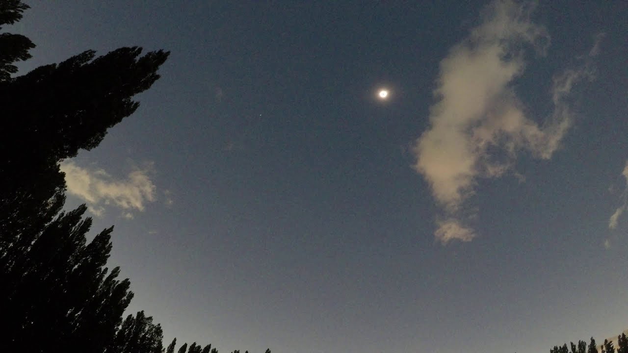 Total Solar Eclipse 2020 in Neuquén, Argentina - YouTube