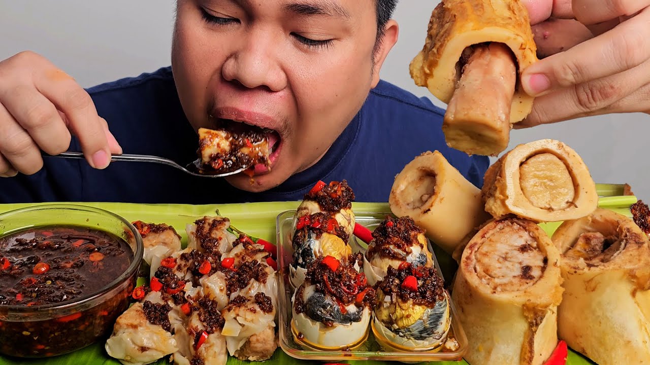 Huge Bone Marrow + Balut + Siomai Mukbang with Spicy Chili Garlic Sauce ...