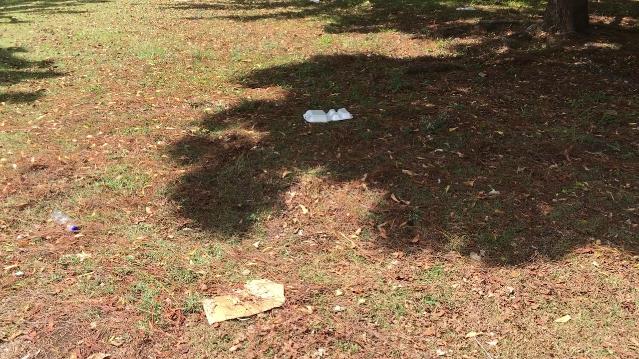 PARQUE SUCIO DE BASURA NO RECOGIDA DURANTE COVID-19 - YouTube