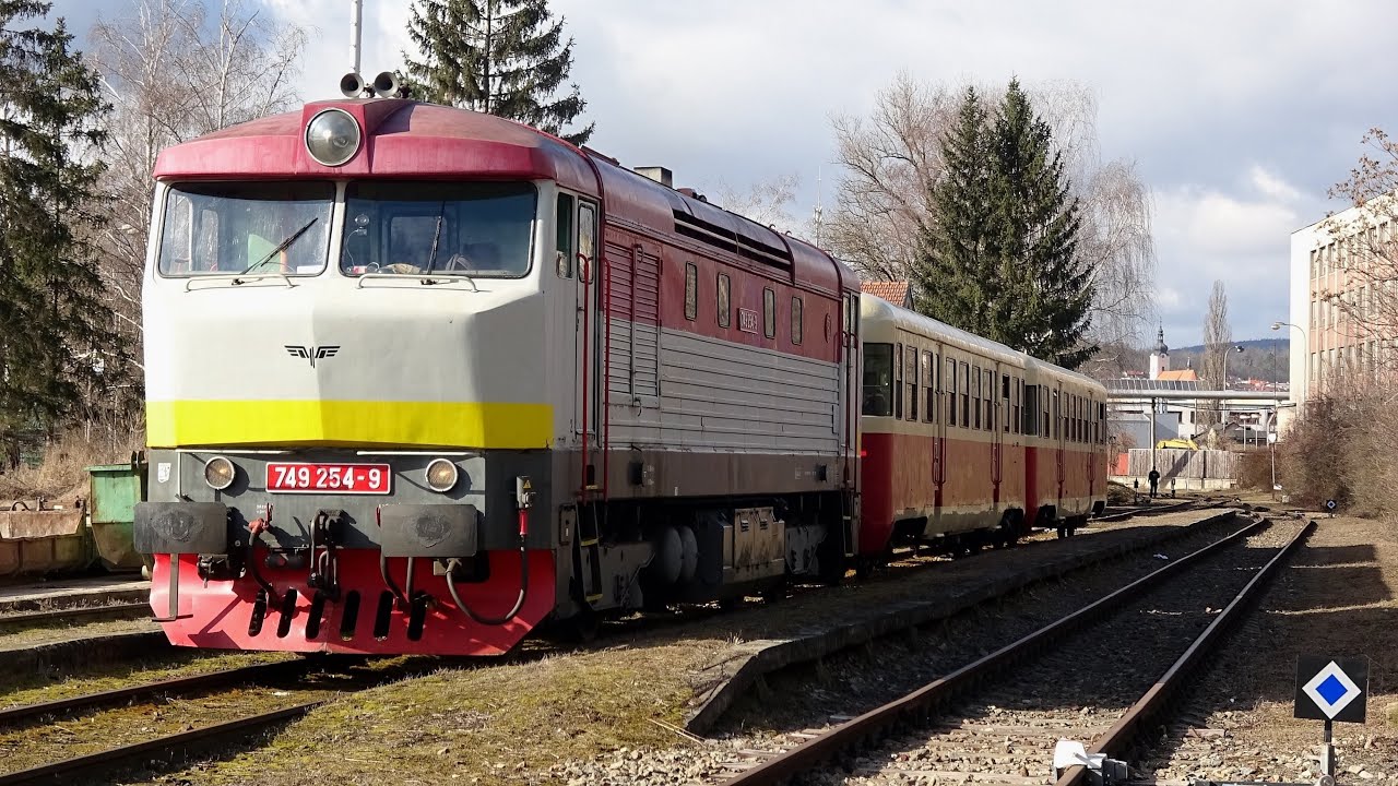 Driver, Guard & Line-side Views (Czech Republic) with Grumpy Diesel No ...