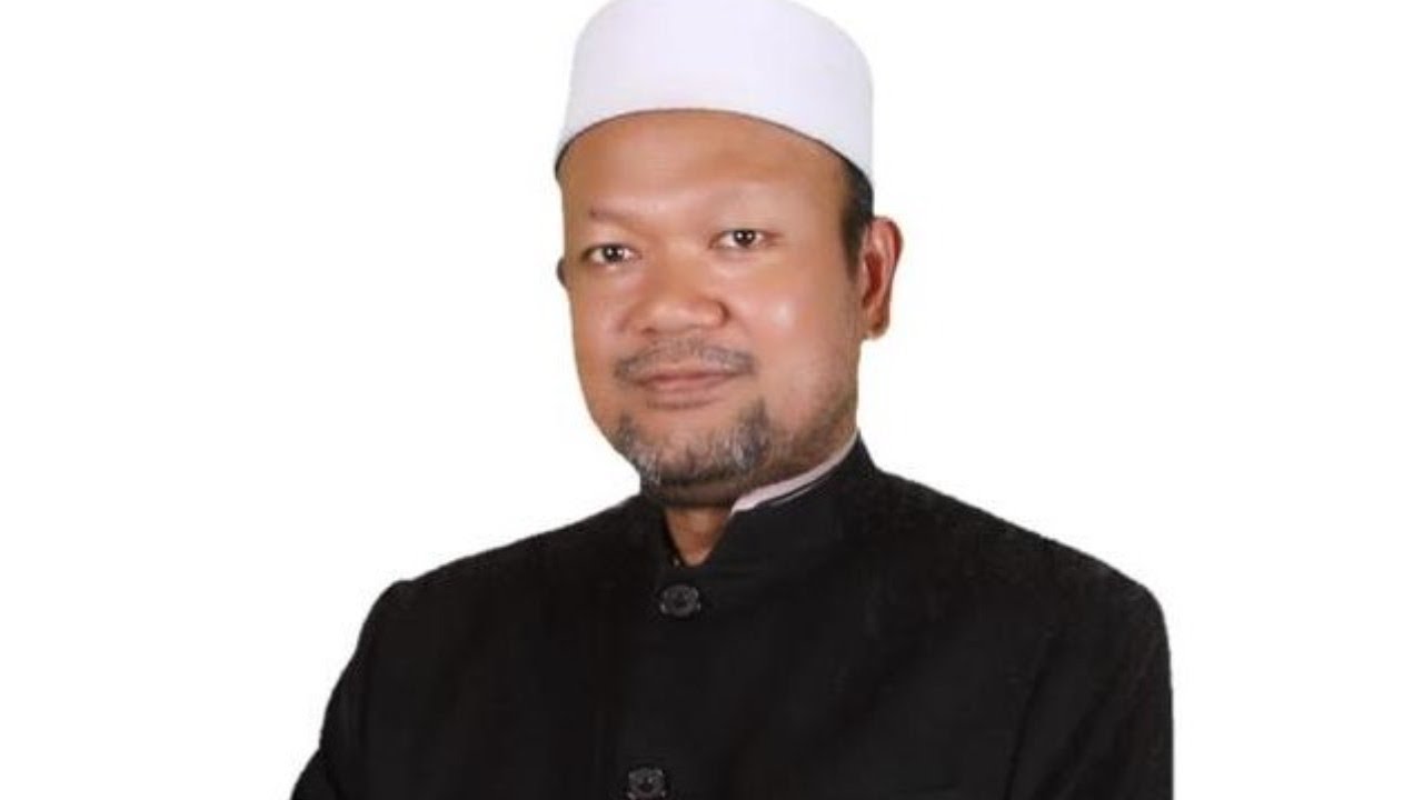 USTAZ HAJI AZIZI BIN ABD.HAMID - YouTube