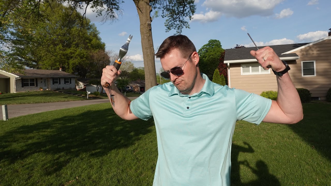 Review of Fiskars Hand Ergo Scratch Tool Garden Weeder | How to Weed ...