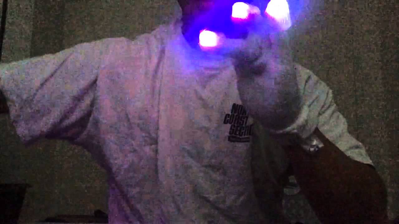 [SqSq][Tr] Fifth got of the closet and now in room lightshow - YouTube