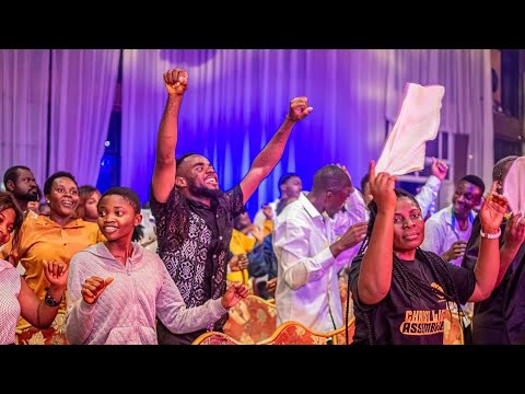 THIS IS HOW WE DO IT IN CAMEROON 🇨🇲 NJANG/HAUSA/BENSIKIN Praise PROMAX. #cameroon #africa #gospel