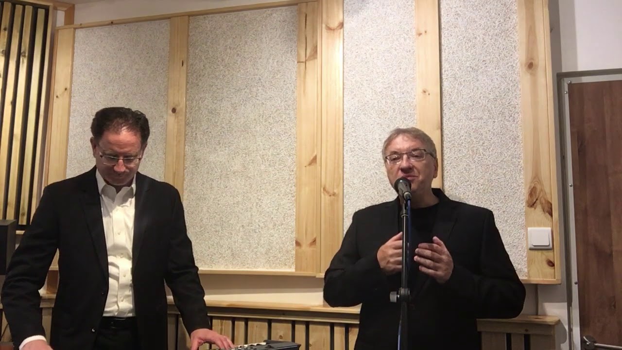 Prayer for Israel Avinu Shebashamayim -- Cantor Shlomo Goldberg - YouTube