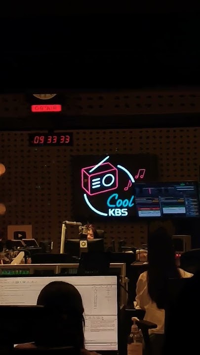 KBS방송국 라디오 DJ오마이걸 효정의 볼륨을높여요.#kbs방송국 #여의도 #라디오dj #오마이걸 #효정 #비밀정원 - YouTube