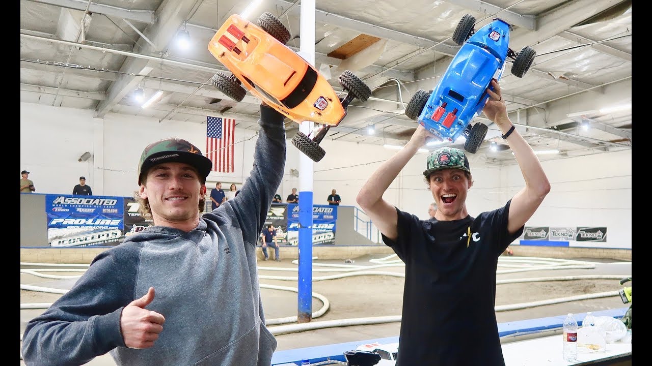 MY FIRST RC CAR RACE!!!!(complete carnage ) - YouTube