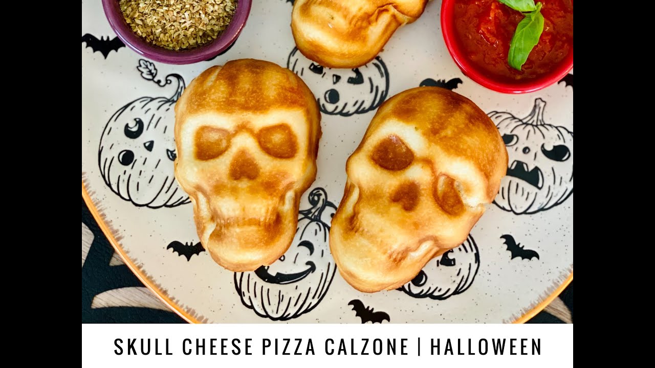 🇺🇸Skull Cheese Pizza Calzone | Halloween🍕🇫🇷Calzone Fromage / Sauce ...