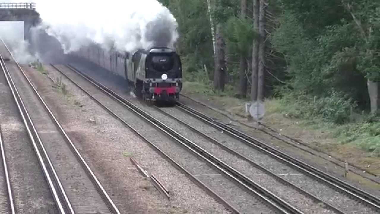 [HD] 34067 "Tangmere" storms Curzon Bridge with the Dorset Coast ...