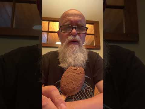 Nestle Double the Crunch KitKat ice cream bar review - YouTube