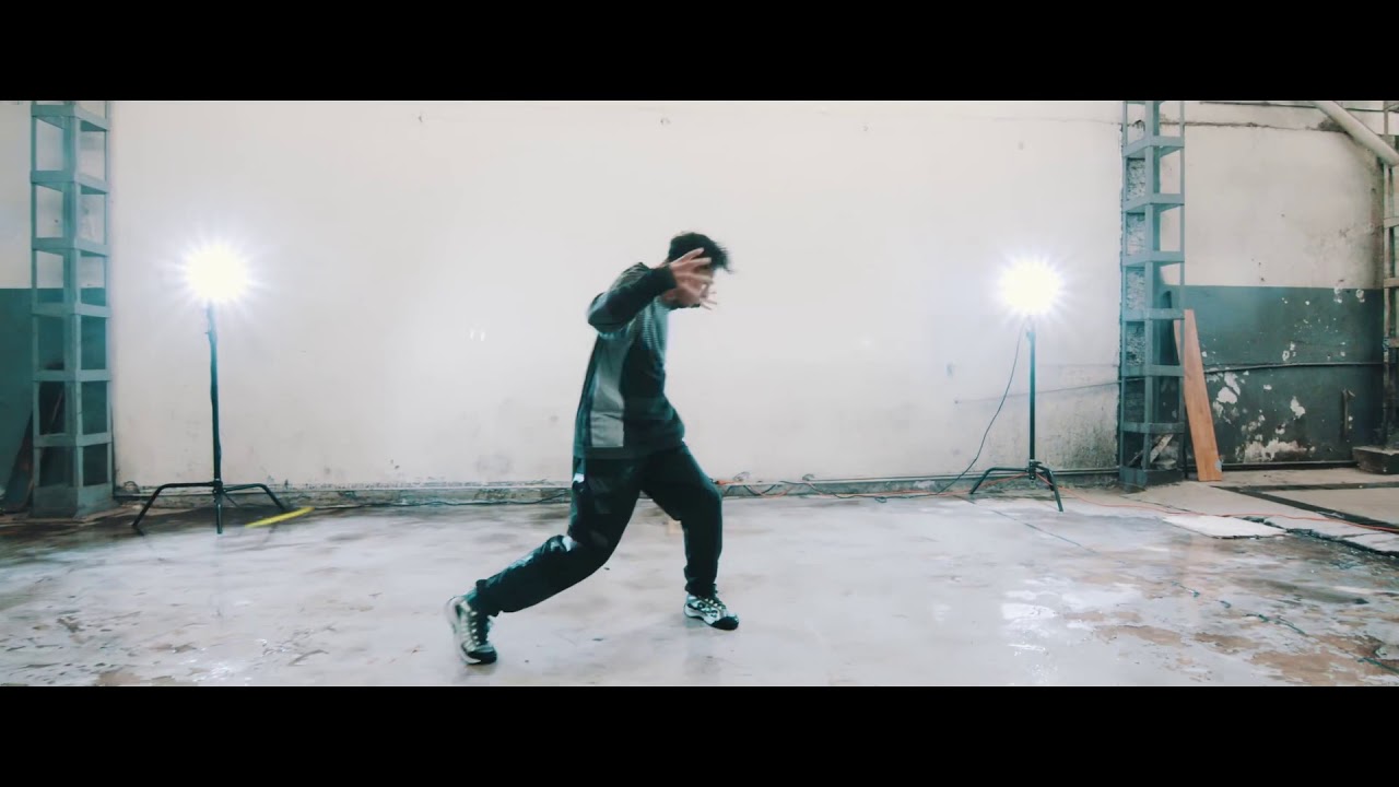 Some minds FLUME Choreography Luigy Barba - YouTube