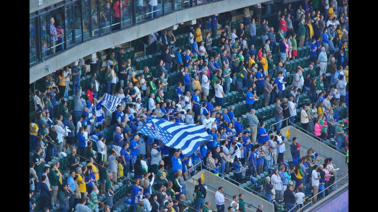 Dodgers vs Athletics Pantone 294 8/18/15 - YouTube