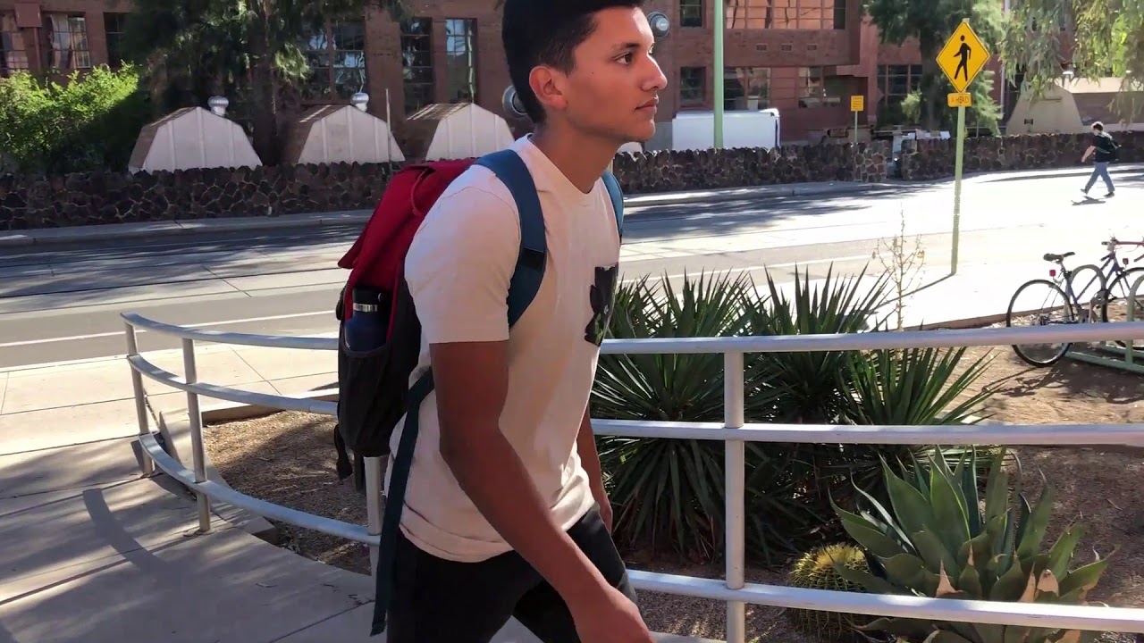 A Day in the Life of Alan Gomez - YouTube