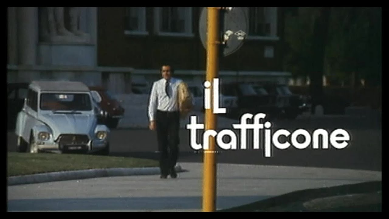 IL TRAFFICONE (1974, Bruno Corbucci) - titoli di testa originali - YouTube
