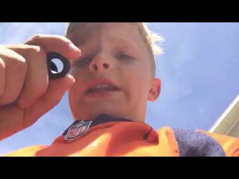 What does a fidget spinner look like when it is broken🤔 - YouTube