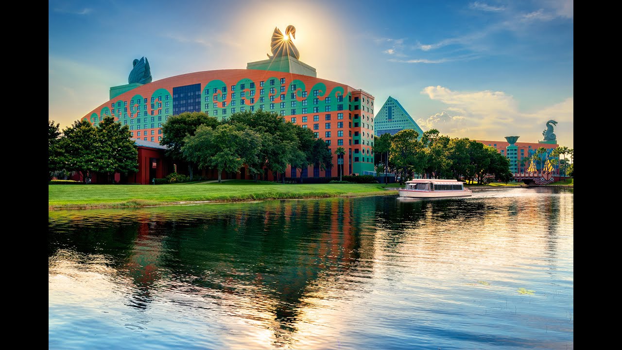 The Walt Disney World Swan & Dolphin and The Walt Disney World Swan ...