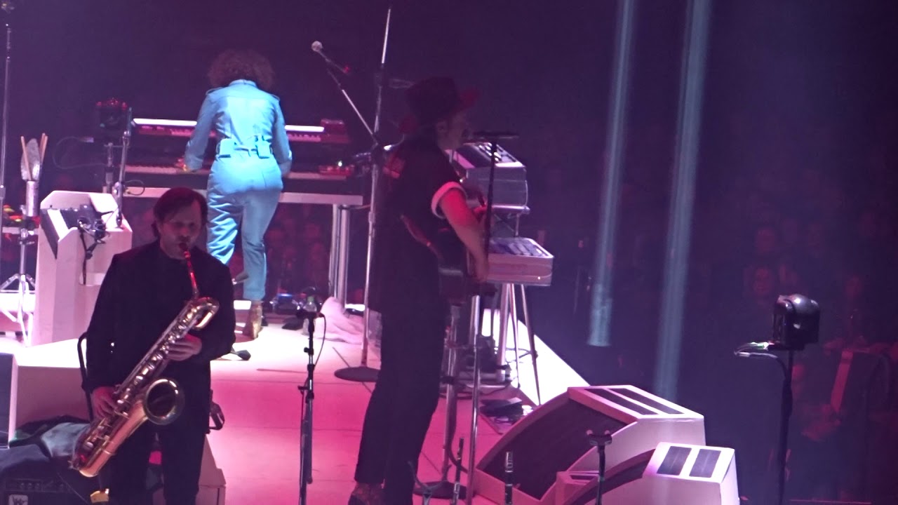 Arcade Fire - Intervention, live at SSE Arena Wembley, London, 11 April ...