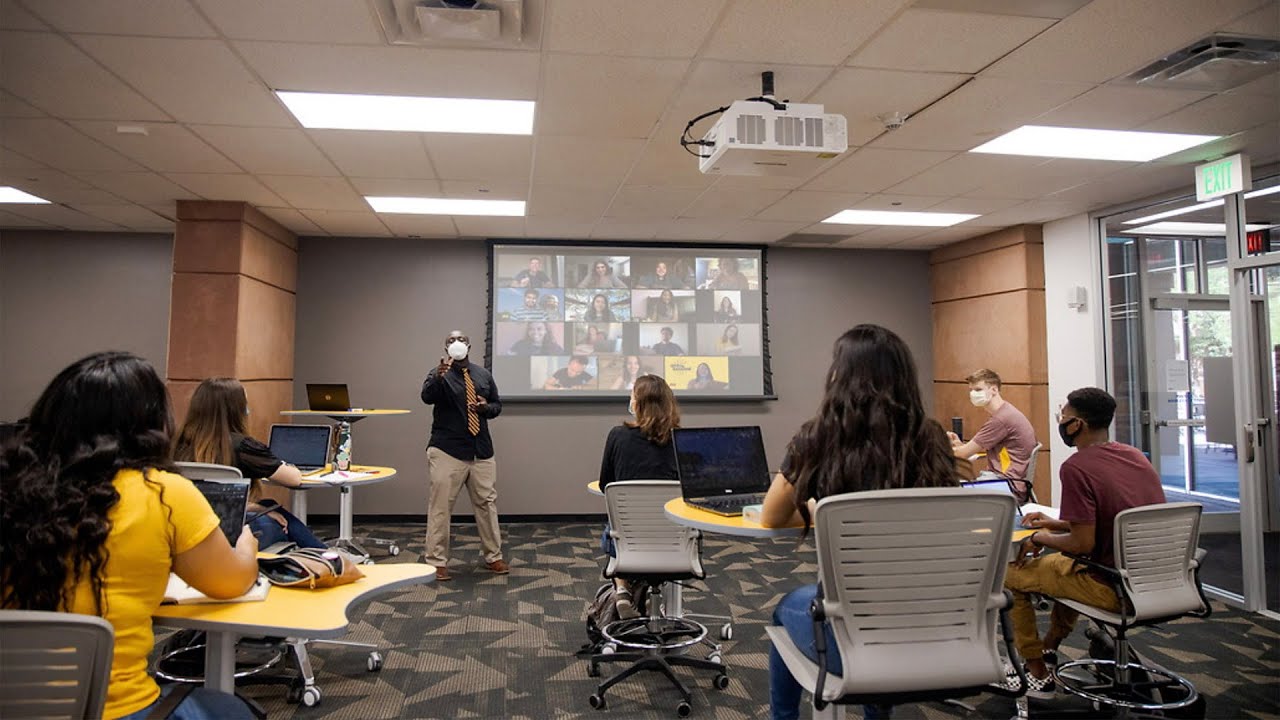 Campus life in the fall semester - YouTube