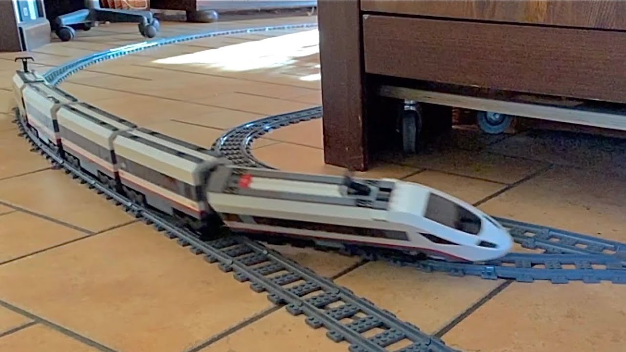 Fast LEGO City Passenger Train 60051 Derailment - YouTube