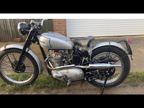 Triumph TR5 Trophy 1952 - YouTube