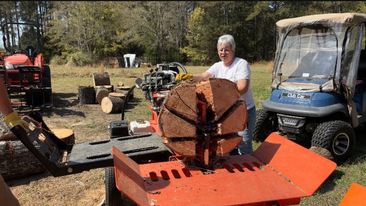 Wolfe Ridge Loves Big Red Oak Rounds #firewood #splitting @WolfeRidge ...