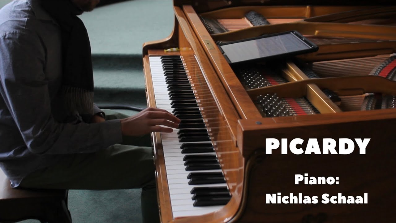 Picardy_Solo Piano - YouTube
