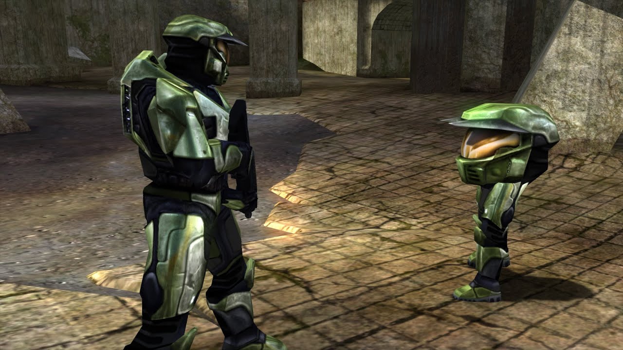 Master Chief VS. Mini Chief - YouTube