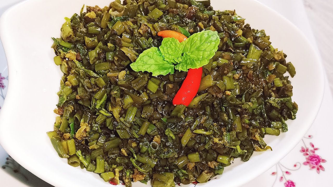 এইভাবে কলমি শাক ভাজি করলে নিমিষেই এক থালা ভাত শেষ হয়ে যাবে |Water ...